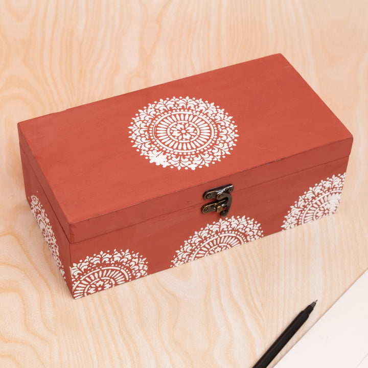 Stencil Art MDF box – Itsy Bitsy
